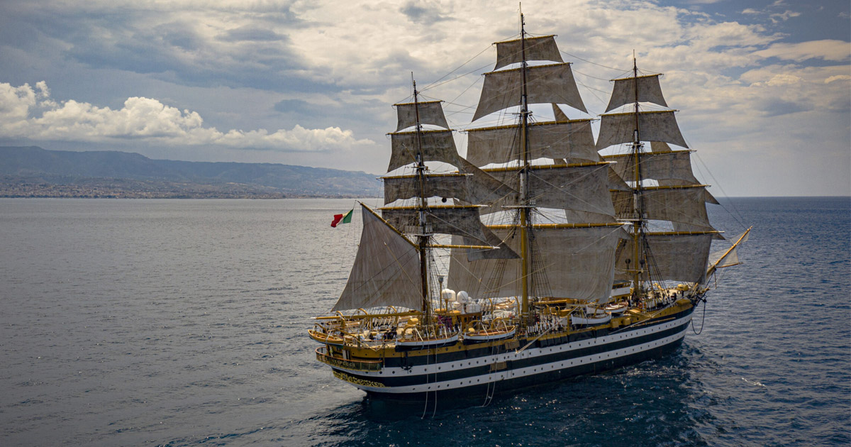 Comune di Reggio Calabria - Notizie - La Nave Scuola Amerigo Vespucci ...